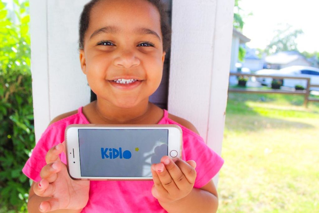 Ivy learns with Kidlo Apps. - Porsha Carr Blog